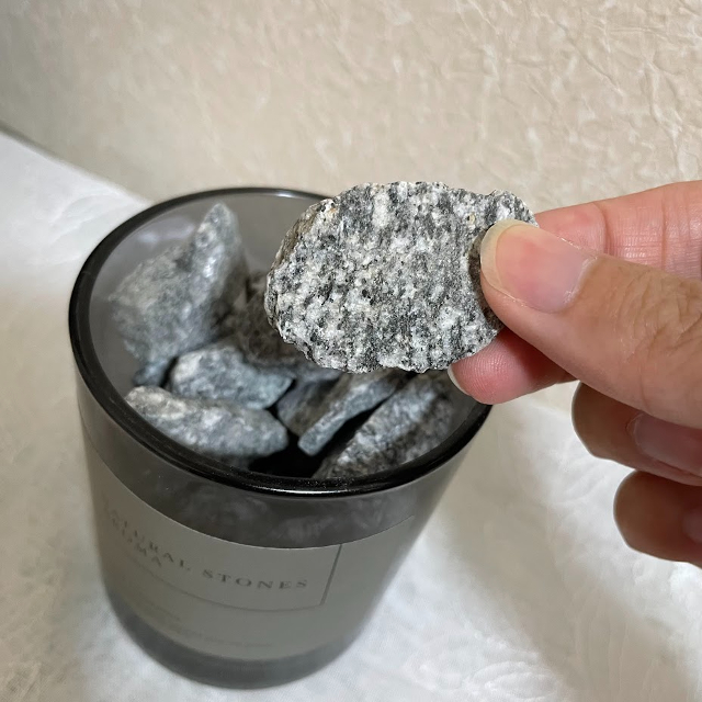 店頭からなくなる前に急げーーっ！【3COINS】の「ナチュラルストーンアロマ」でワンランク上の暮らしを – lamire [ラミレ]