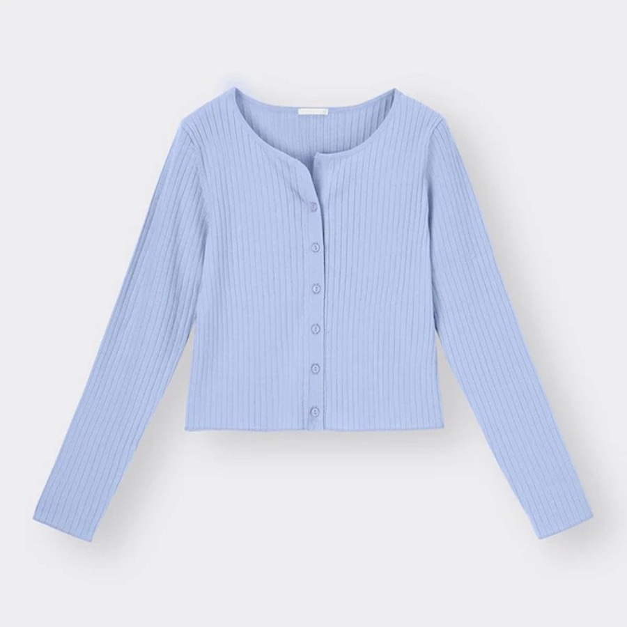 “クロップド丈”は秋もキテます！【GU】の「新作カーディガン」が可愛い – lamire [ラミレ]